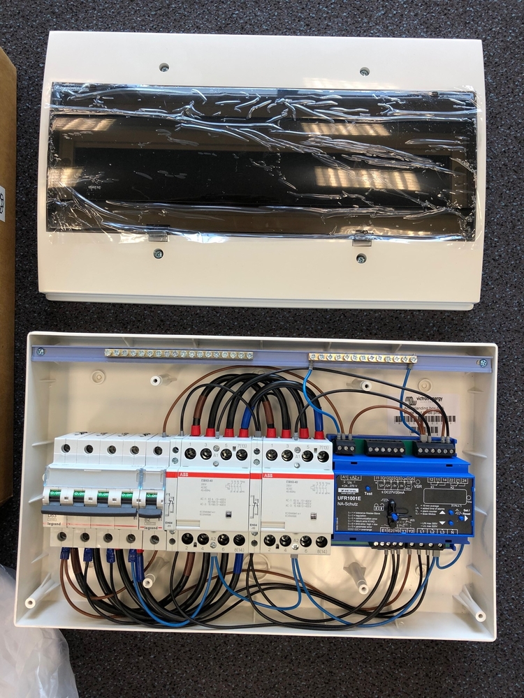 Anti-Islanding Box 63A single and three phase - Victron Energy